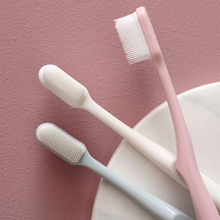 Fine soft japanese plastic wholesale toothbrush | toothbrush manufacturer